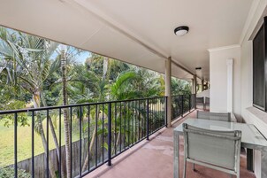 Apartamento Familiar, 2 quartos | Com mobília individualizada, ferro/tábua de engomar, Wi-fi grátis 