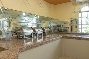 Pequeno-almoço completo diário incluído