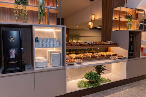 Hotel Deville Prime Cuiabá