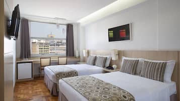 Quarto | Frigobar, cofres nos quartos, escrivaninha