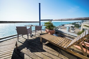 Quarto superior, terraço, vista para o mar | Terraço/pátio