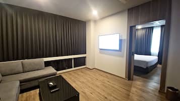 Petite Suite | Cofre no quarto, secretária, Wi-fi grátis, roupa de cama fornecida