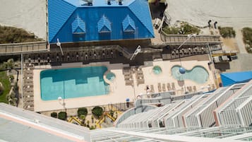 2 piscinas exteriores
