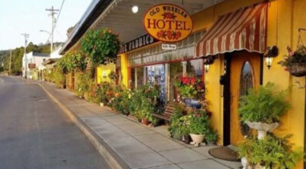 Old Wheeler Hotel - Oregon