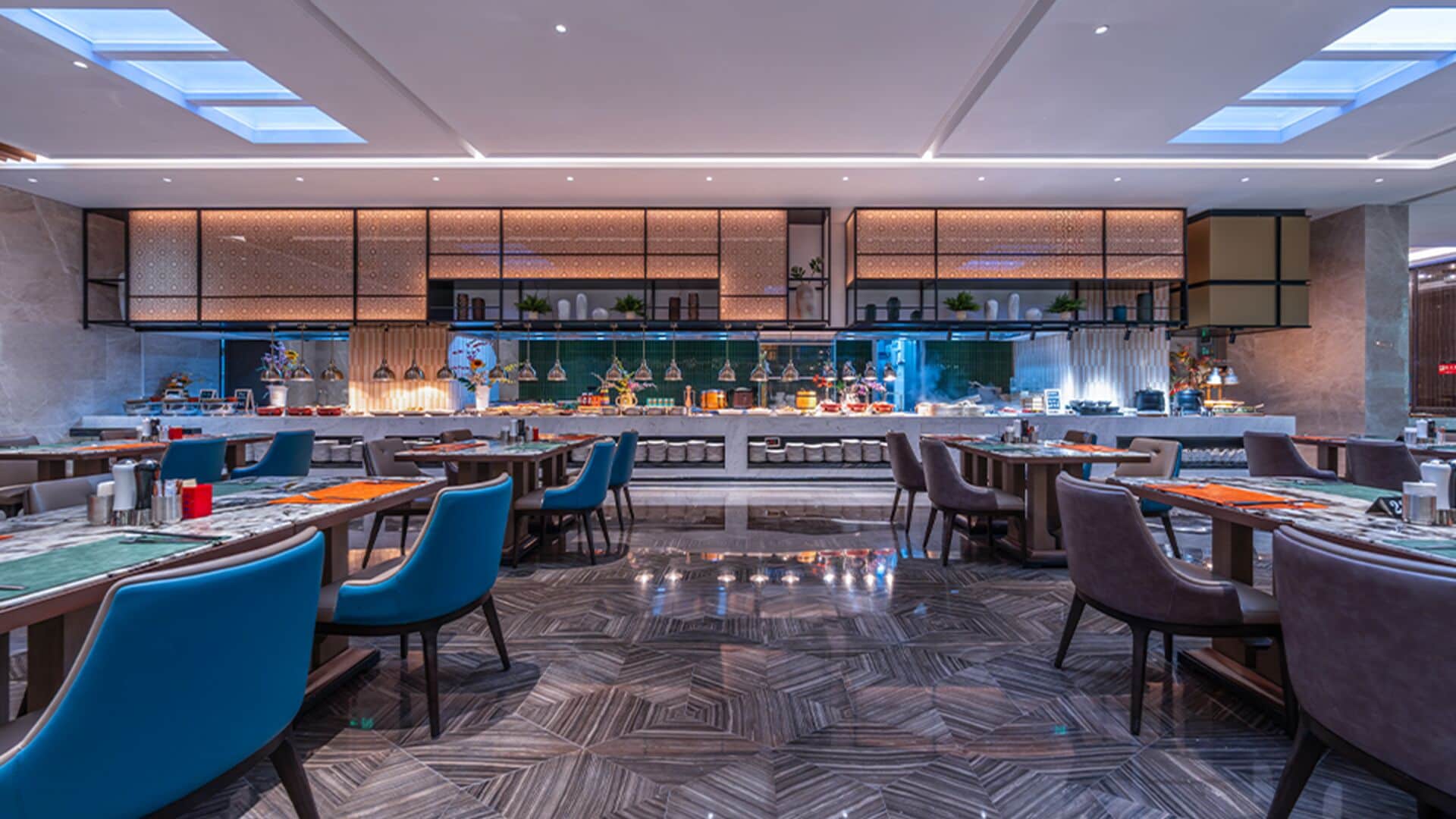 Café da manhã com buffet todos os dias mediante uma taxa