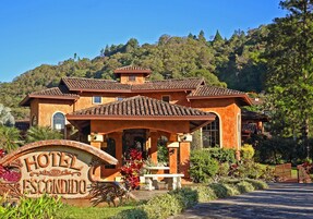 Fachada da propriedade