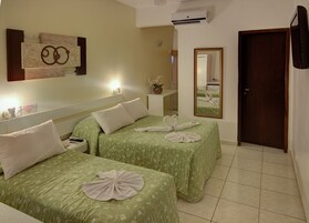 Apartamento - Economico | Minibar, secretária, Wi-fi grátis, roupa de cama fornecida 