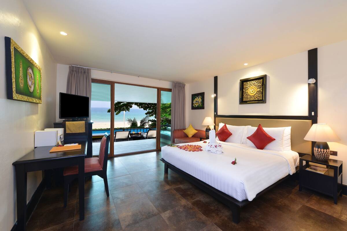 Beachfront Pool Villa | Vista do quarto