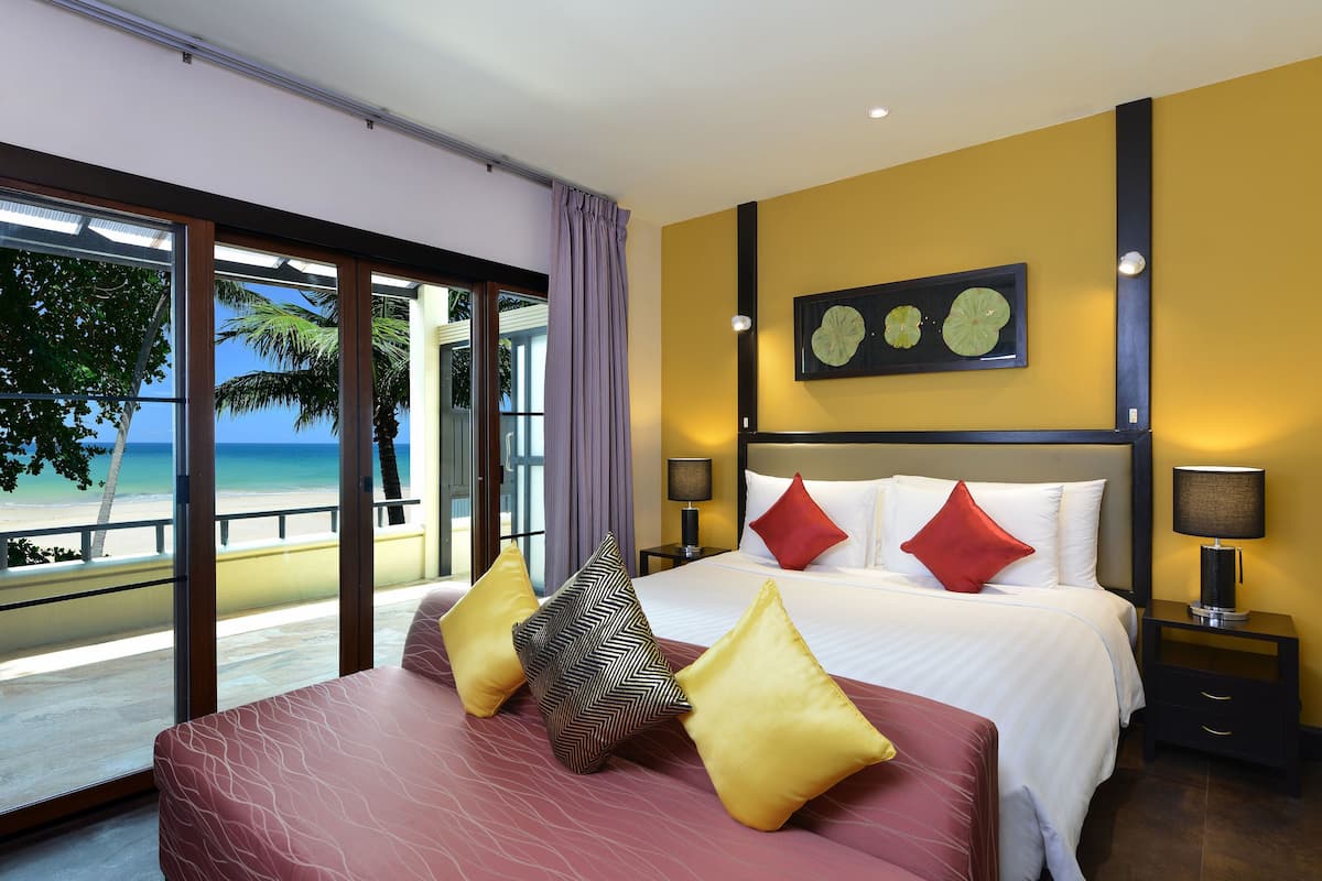 Andaman Beach Suite | Roupa de alta qualidade, minibar, cofre no quarto 
