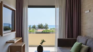 One Bedroom Superior Family Room Sea View | Vista do quarto
