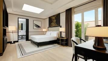 Roupas de cama premium, frigobar, cofres nos quartos