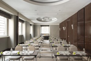 Book Melia Genova in Genoa | Hotels.com