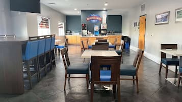 Café da manhã continental grátis todos os dias