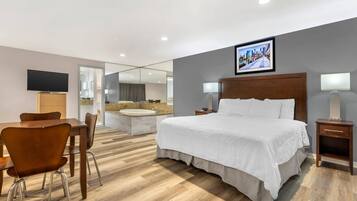 Suite, 1 cama king-size, não fumadores | 1 quarto, berços/camas para crianças, Wi-fi grátis