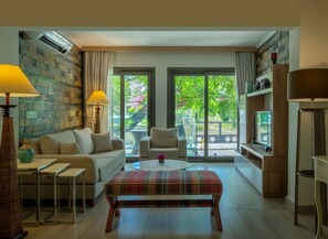 Queen Duplex Suite | Frigobar, cofres nos quartos, Wi-Fi de cortesia, roupa de cama