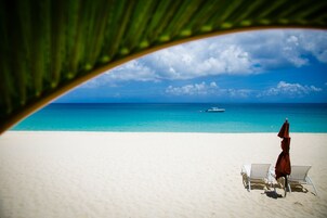 Massagens na praia, tratamentos faciais, massagens 