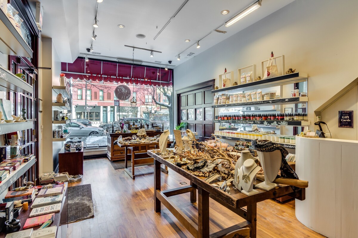 Ruby Room Reviews, Deals & Photos 2024 - Expedia