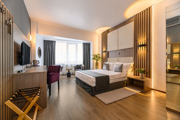 Unique Boutique - Bucharest