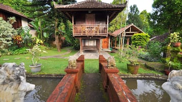 Casa de Campo Standard (Lumbung Heritage) | Vista do quarto