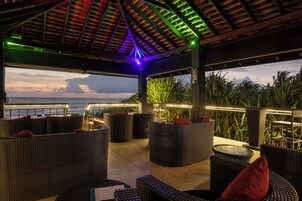 2 restaurantes, pequenos-almoços servidos, cozinha internacional 