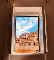 Quarto Clássico com Cama de Casal | Lençóis italianos Frette, minibar, secretária, Wi-fi grátis 