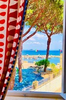 Quarto Triplo Clássico | Lençóis italianos Frette, minibar, secretária, Wi-fi grátis 