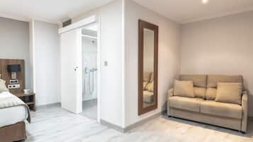 Quarto casal (+ Extra bed child) | Escrivaninha, quartos à prova de som, berços grátis, Wi-Fi de cortesia
