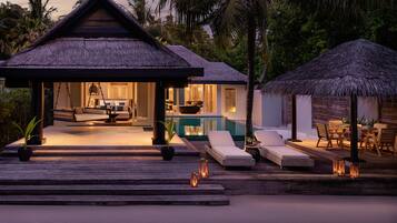 Beach House with Pool | Lençóis italianos Frette, roupa de alta qualidade, minibar