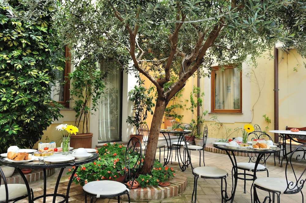 Relais Le Clarisse A Trastevere - Roma