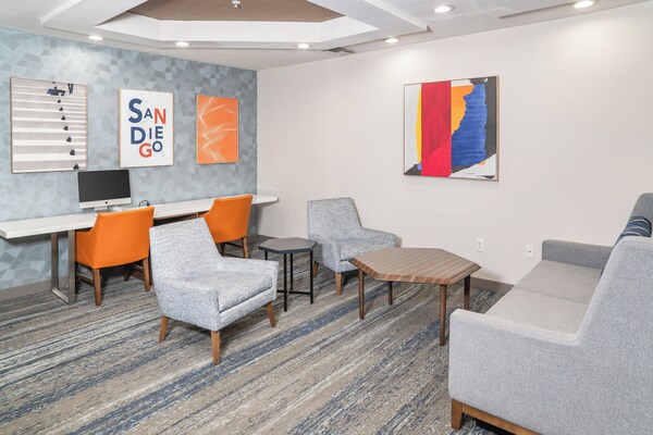 Holiday Inn Express Hotel & Suites San Diego Otay Mesa By Ihg - Tijuana