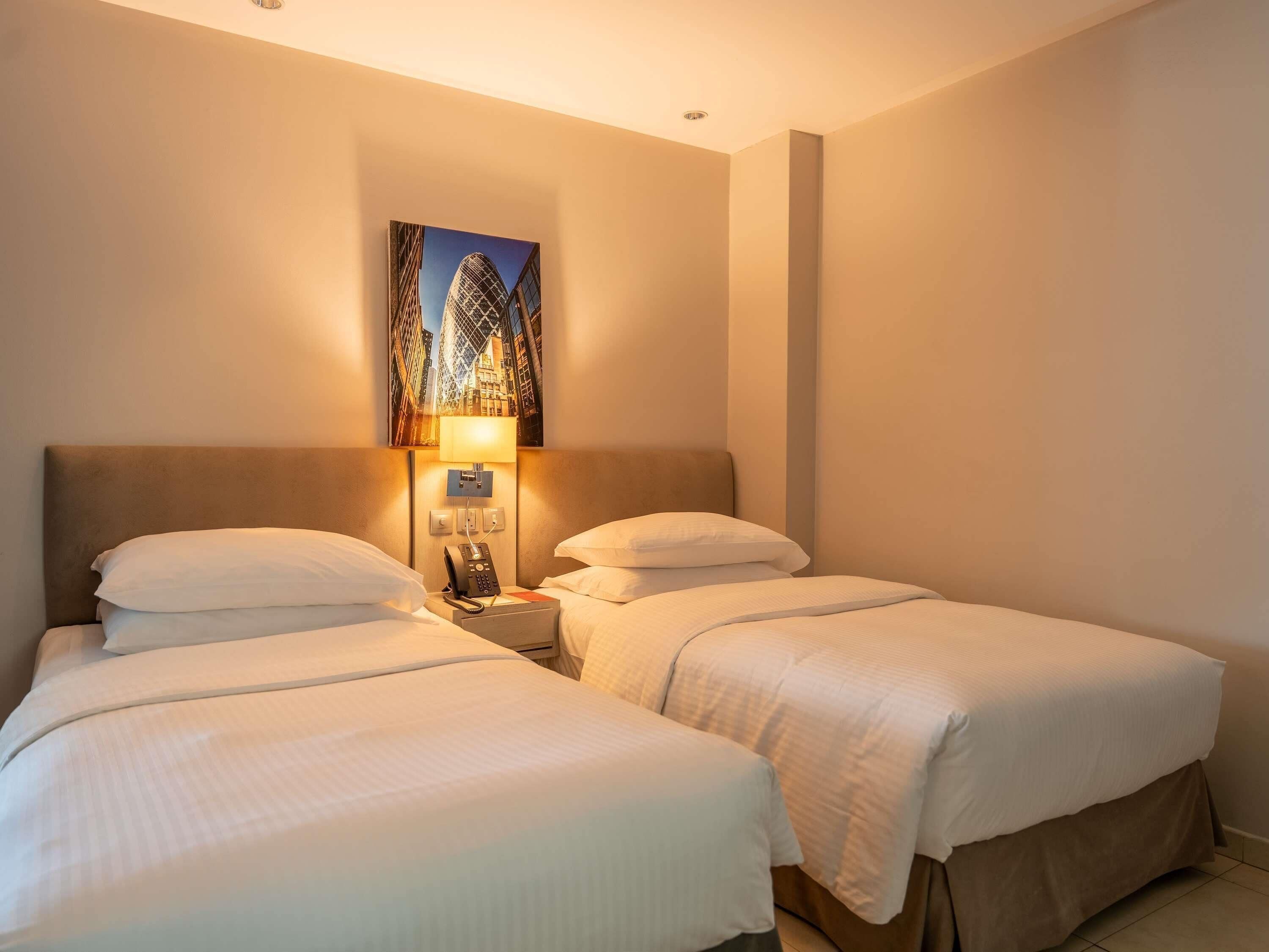 Suite, 3 quartos | Minibar, cofre no quarto, secretária, cortinas/cortinados opacos 
