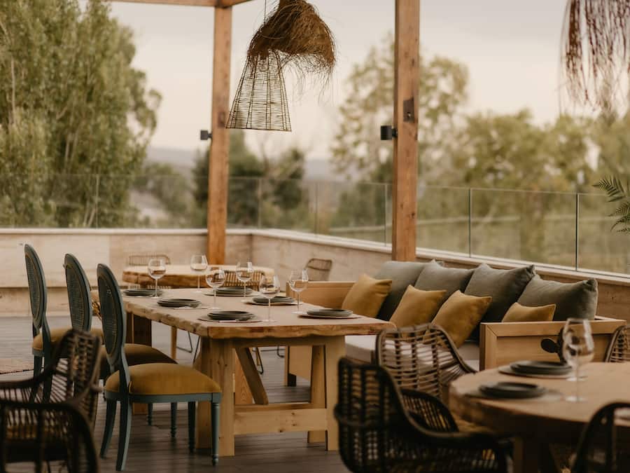 2 restaurantes, pequenos-almoços servidos, cozinha regional