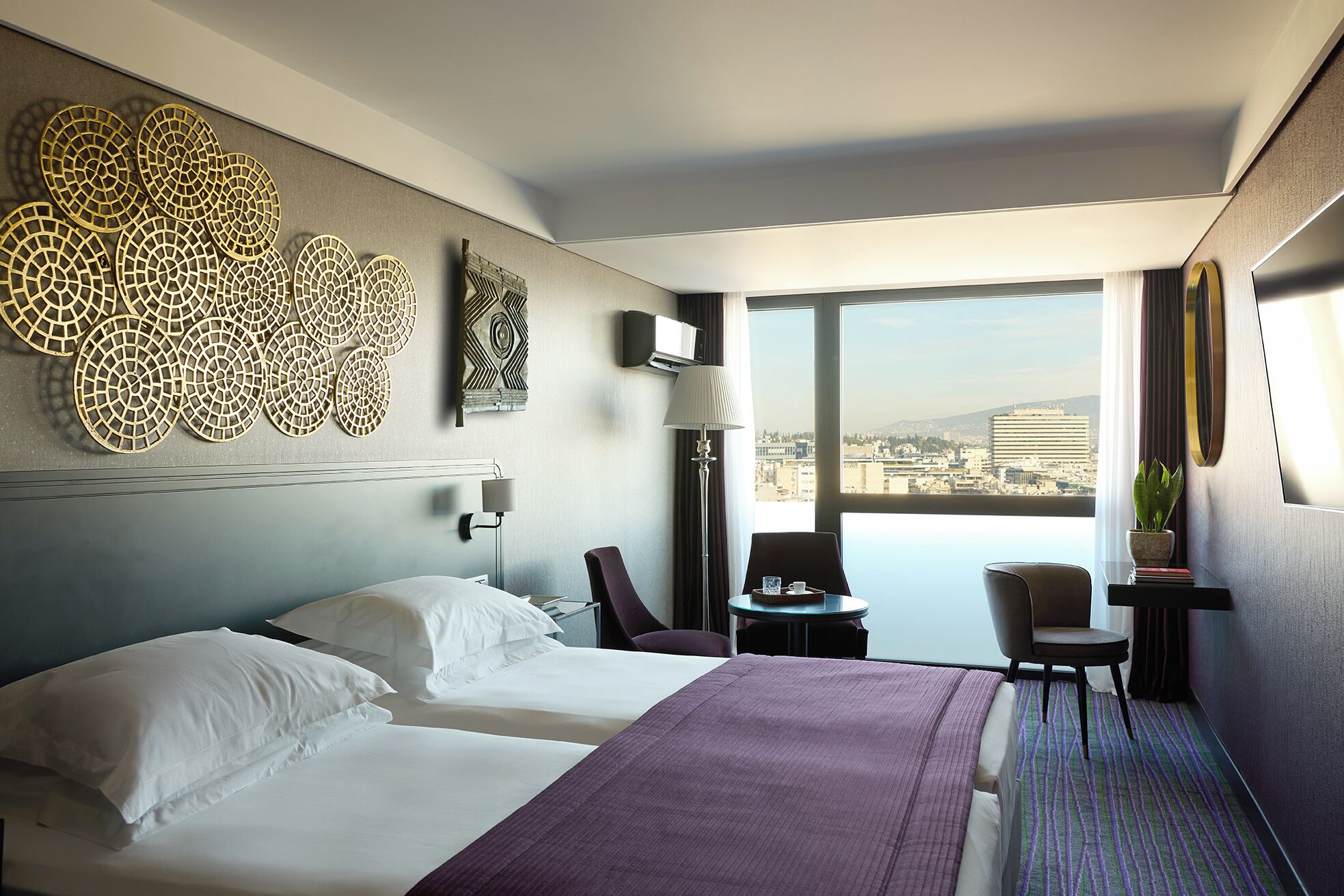 Deluxe Double or Twin, City View | Roupa hipoalergénica, cofre no quarto, cortinas/cortinados opacos 