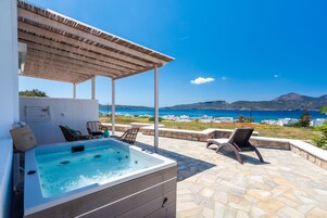 Suíte júnior, 1 quarto, banheira de hidromassagem, vista para o mar | Vista do quarto