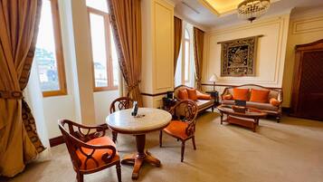 Suite Premium, 1 cama king-size, vista para o parque | Sala de estar