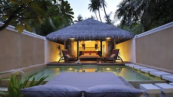 Vila luxo, piscina particular, no jardim (Island Villa) | Piscina particular