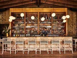 Bar à beira da piscina