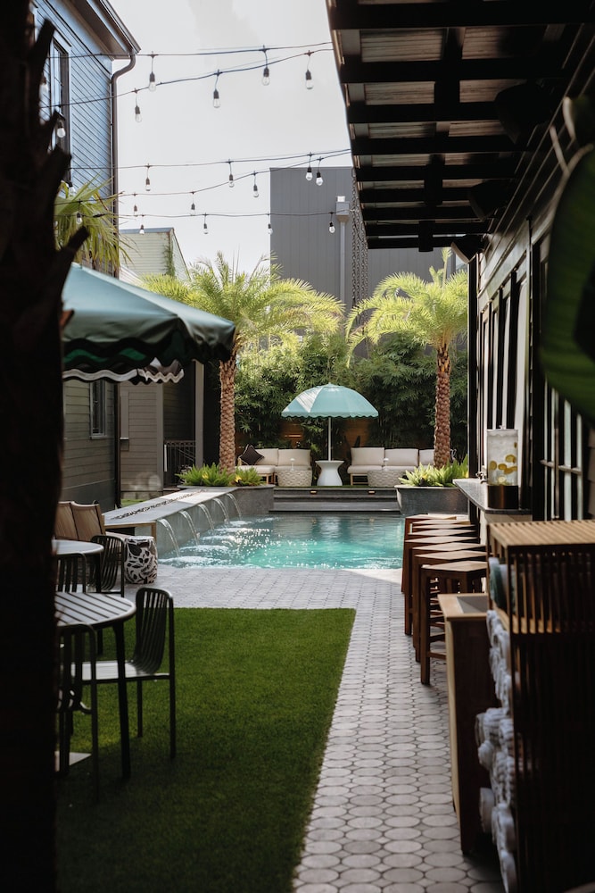 The Blackbird Hotel - Metairie, LA