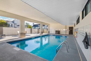 Piscina externa sazonal