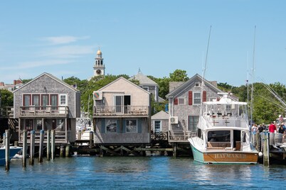 The Cottages at Nantucket Boat Basin