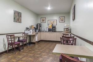 Café da manhã continental grátis todos os dias