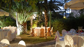 Espaço exterior para banquetes