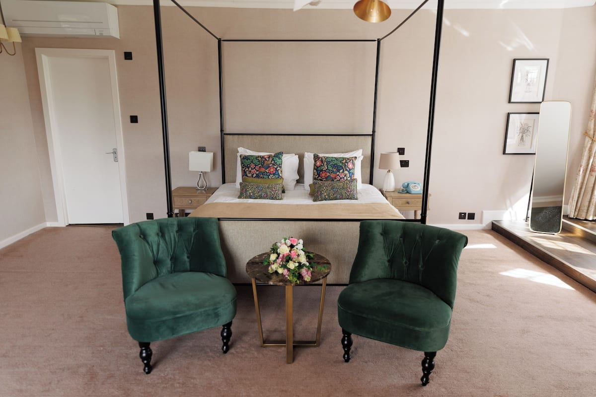 Quarto Duplo | Secretária, ferro/tábua de engomar, Wi-fi grátis