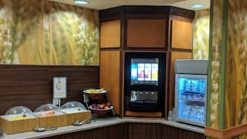 Café da manhã continental grátis todos os dias