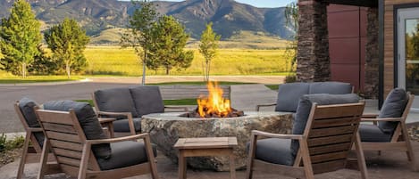 Café da manhã com buffet grátis todos os dias