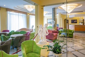 Sala de estar do lobby