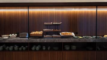 Café da manhã com buffet todos os dias mediante uma taxa