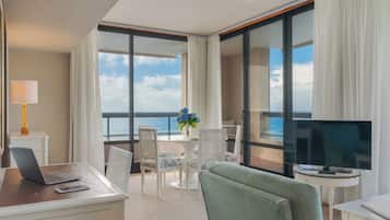Suite, 1 cama queen-size, vista para o mar | Vista do quarto