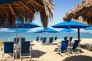 Na praia, massagens na praia 