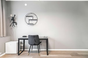 Quarto Twin Superior | Secretária, ferro/tábua de engomar, Wi-fi grátis